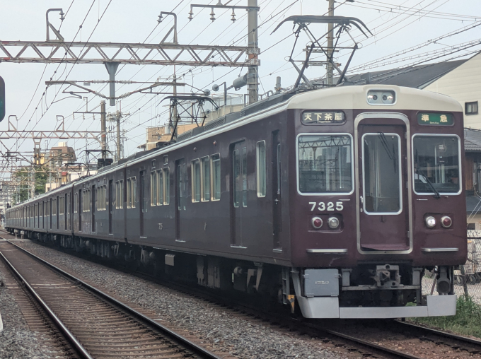 阪急電鉄 阪急7300系電車 7325 柴島駅 鉄道フォト・写真 by GTOTaisakunさん | レイルラボ(RailLab)