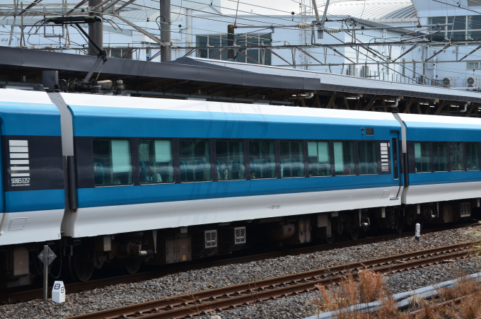 JR東日本E257系電車 踊り子 モハE257-2013 小田原駅 (JR) 鉄道フォト・写真 by vivace115さん | レイルラボ ...