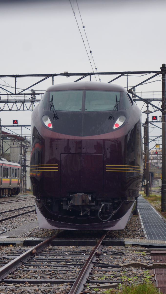 JR東日本E655系電車 クモロE654-101 長岡駅 鉄道フォト・写真 by ほくみちさん | レイルラボ(RailLab)