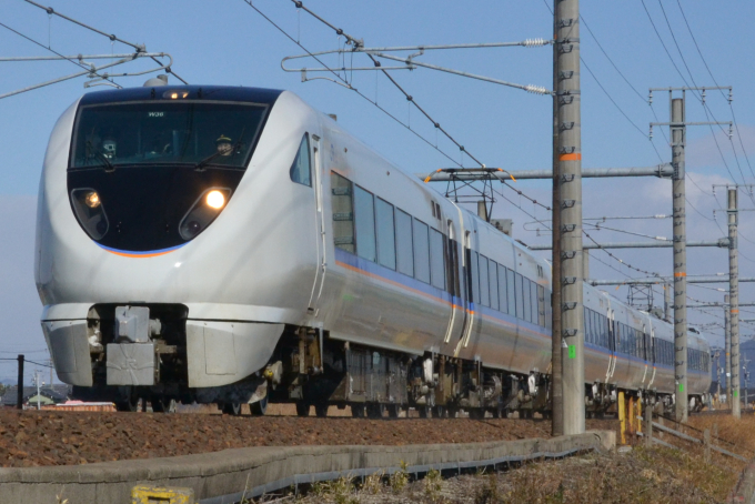 JR西日本 683系電車 しらさぎ クモハ683-1506 木曽川駅 鉄道フォト・写真 by Train ryoさん | レイルラボ(RailLab)