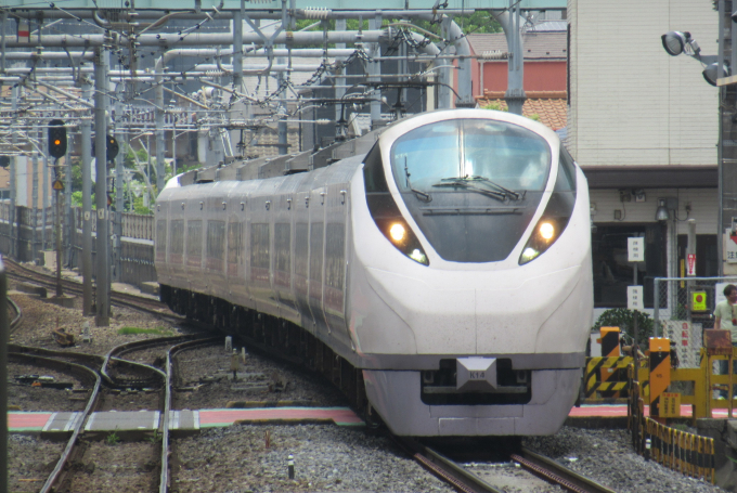 JR東日本E657系電車 ひたち クハE657-14 北千住駅 (JR) 鉄道フォト・写真 by 上田さん | レイルラボ(RailLab)