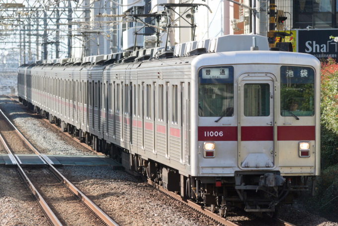 東武鉄道 東武10000系電車 11006 川越駅 (東武) 鉄道フォト・写真 by うっちーとれいんさん | レイルラボ(RailLab)