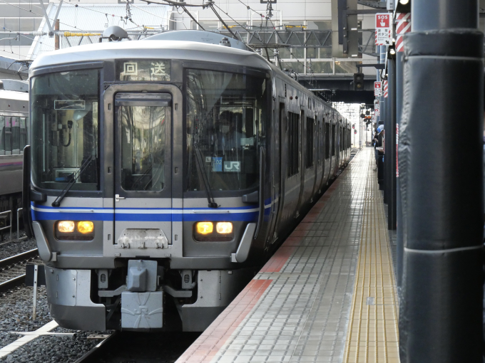 JR西日本521系電車 クモハ521-2 京都駅 (JR) 鉄道フォト・写真 by 221系 Yamatoji-Lineさん | レイルラボ(RailLab)