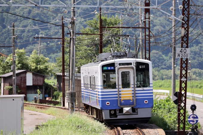 えちぜん鉄道MC6001形電車 6111 発坂駅 鉄道フォト・写真 by norikadさん | レイルラボ(RailLab)