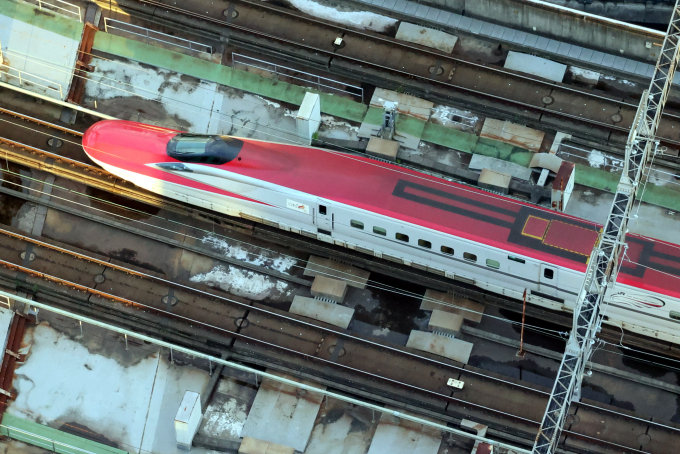 JR東日本 E6系新幹線電車 仙台駅 (JR) 鉄道フォト・写真 by norikadさん | レイルラボ(RailLab)