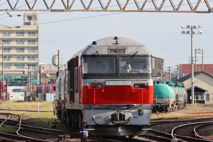 JR貨物 DF200形ディーゼル機関車 DF200-201 四日市駅 鉄道フォト・写真 by norikadさん | レイルラボ(RailLab)