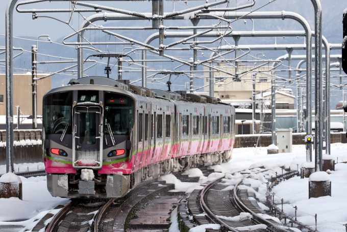 ハピラインふくい521系 福井駅 (ハピライン) 鉄道フォト・写真 by norikadさん | レイルラボ(RailLab)