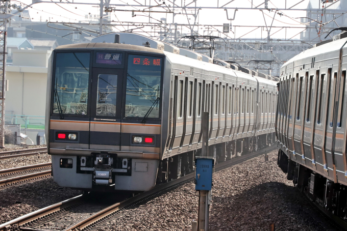 JR西日本207系電車 クハ206-1067 垂水駅 鉄道フォト・写真 by norikadさん | レイルラボ(RailLab)