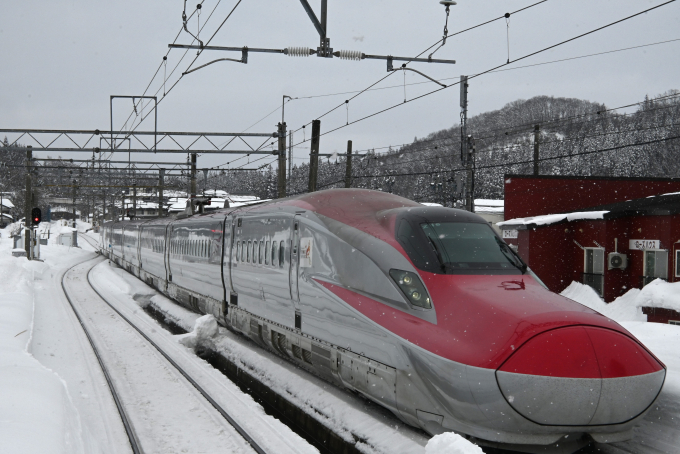 JR東日本 E6系新幹線電車 角館駅 (JR) 鉄道フォト・写真 by Jaguar233さん | レイルラボ(RailLab)