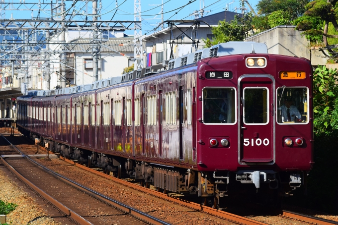 阪急電鉄 阪急5100系電車 5100 山本駅 (兵庫県) 鉄道フォト・写真 by Opheliaさん | レイルラボ(RailLab)