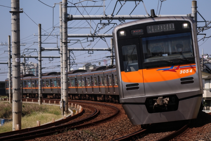 京成電鉄 京成3000形電車 3054-1 町屋駅-千住大橋駅 鉄道フォト・写真 by むささんさん | レイルラボ(RailLab)