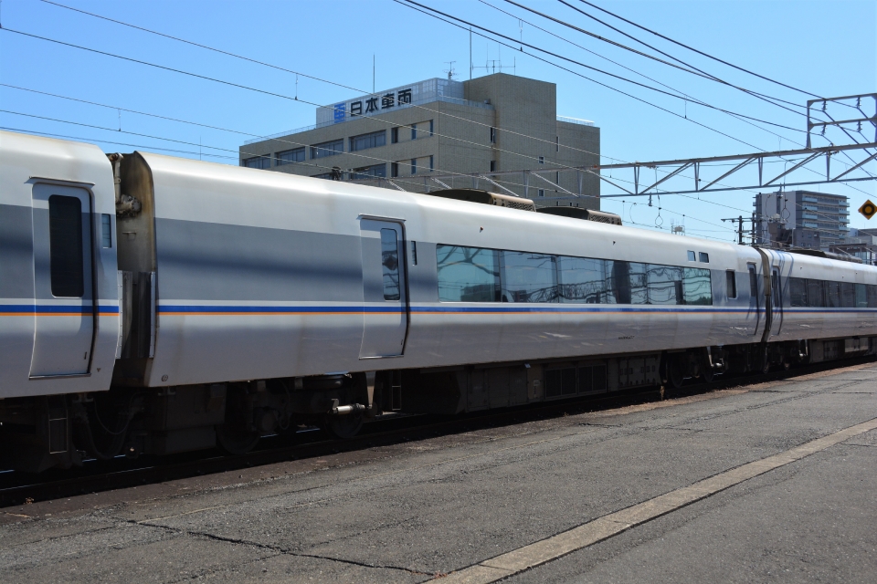 JR西日本 681系電車 サハ681-307 熱田駅 鉄道フォト・写真(拡大) by 北東航1さん | レイルラボ(RailLab)