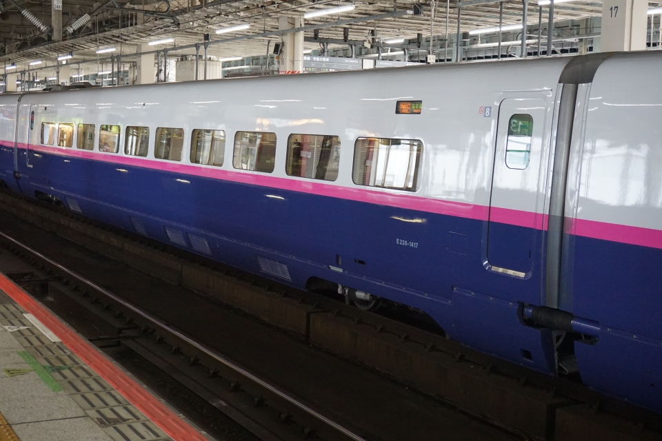 JR東日本 E2系新幹線電車 E226-1417 仙台駅 (JR) 鉄道フォト・写真(拡大) by トレインさん | レイルラボ(RailLab)