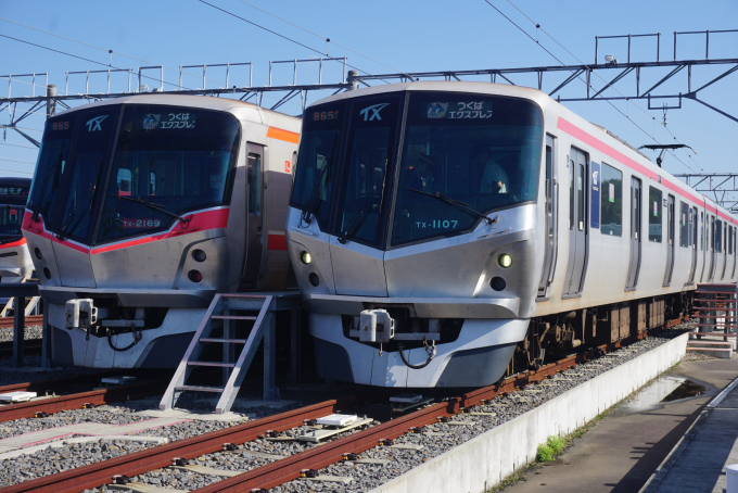 首都圏新都市鉄道TX-1000系電車 TX-1107 守谷駅 (つくばエクスプレス) 鉄道フォト・写真 by トレインさん | レイルラボ ...