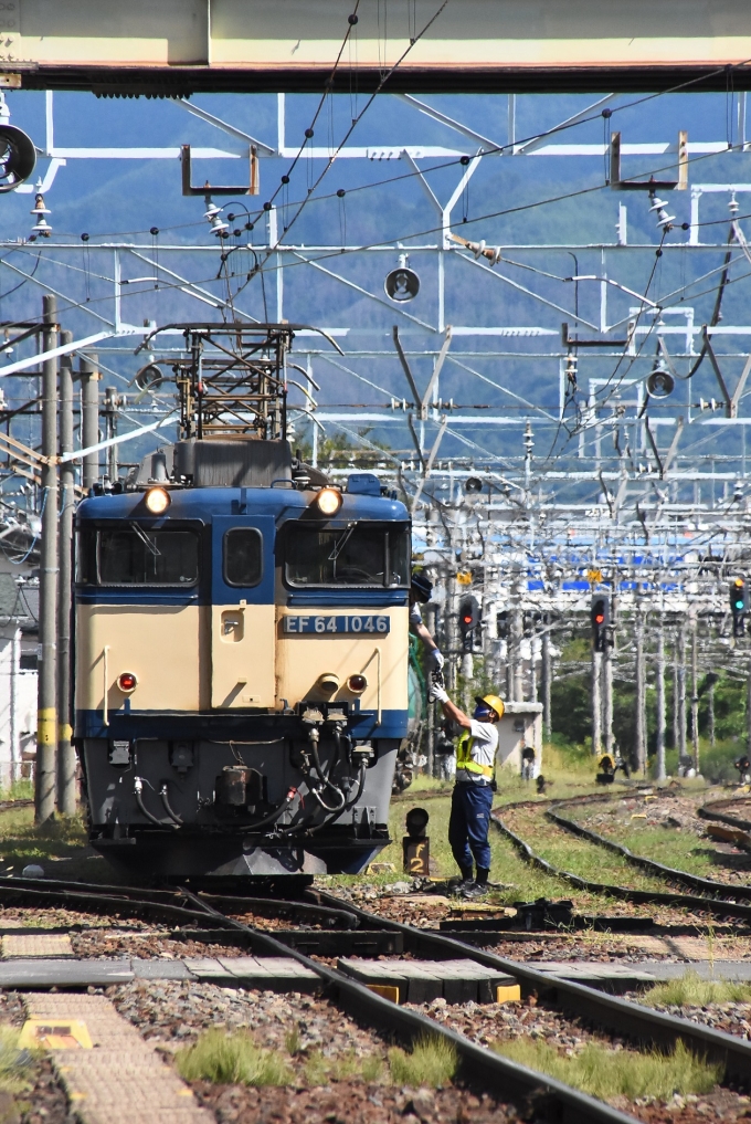 JR貨物 国鉄EF64形電気機関車 EF64-1046 南松本駅 鉄道フォト・写真 by おなだいさん | レイルラボ(RailLab)