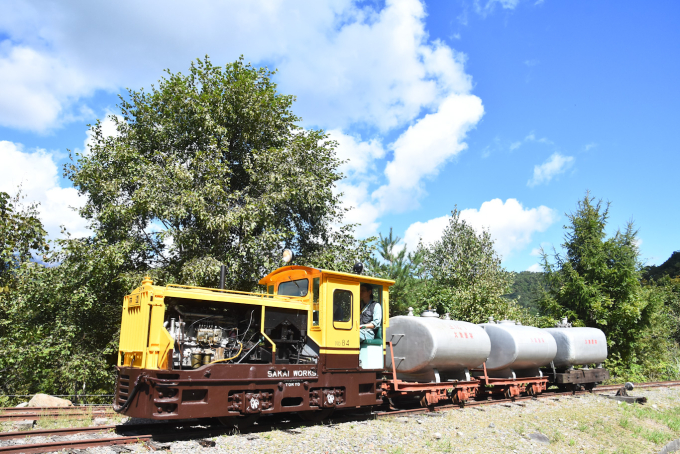 王滝森林鉄道 84号機 上松駅 鉄道フォト・写真 by おなだいさん | レイルラボ(RailLab)