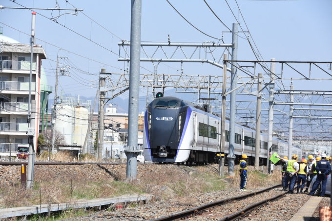 JR東日本E353系電車 あずさ クハE353-5 南松本駅 鉄道フォト・写真 by おなだいさん | レイルラボ(RailLab)
