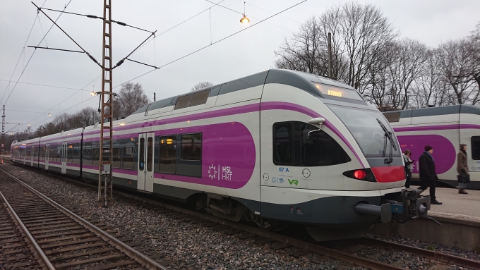 ヘルシンキ交通局（HSL） JKOY Class Sm5 67A ヘルシンキ中央駅（Helsinki Central Railway ...