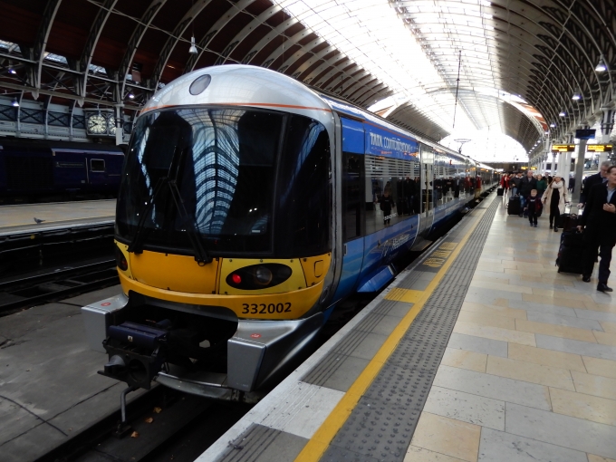 ヒースロー・エクスプレス British Rail Class 332 ヒースロー・エクスプレス 332002 ロンドン・パディントン駅 鉄道フォト・写真 by papaさん | レイルラボ ...