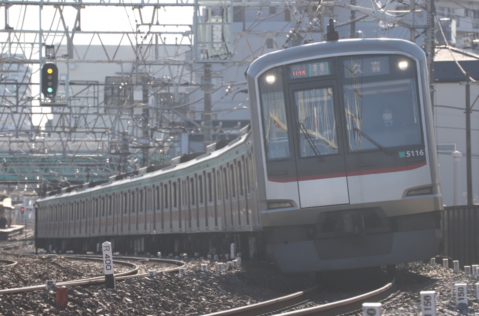 東急電鉄 東急5000系電車 5116 西新井駅 鉄道フォト・写真(拡大) by masakiさん | レイルラボ(RailLab)