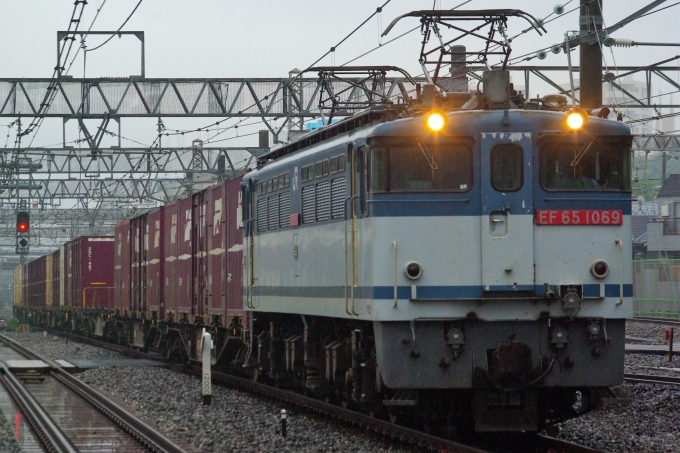 JR貨物 国鉄EF65形電気機関車 EF65-1069 池袋駅 (JR) 鉄道フォト・写真 by ちっとろむさん | レイルラボ(RailLab)
