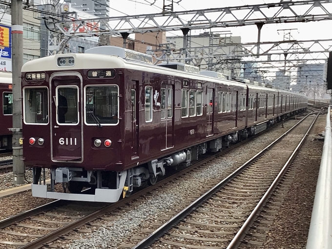 阪急電鉄 阪急6000系電車 6111 十三駅 鉄道フォト・写真 by てばどめさん | レイルラボ(RailLab)