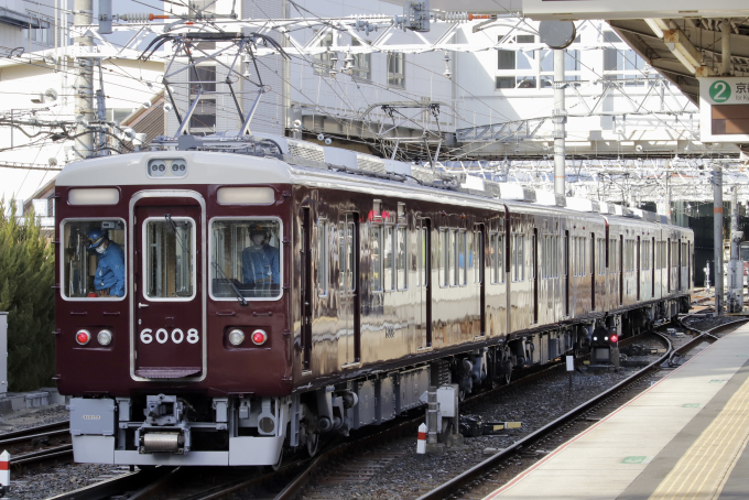 阪急電鉄 阪急6000系電車 6008 正雀駅 鉄道フォト・写真 by てばどめさん | レイルラボ(RailLab)