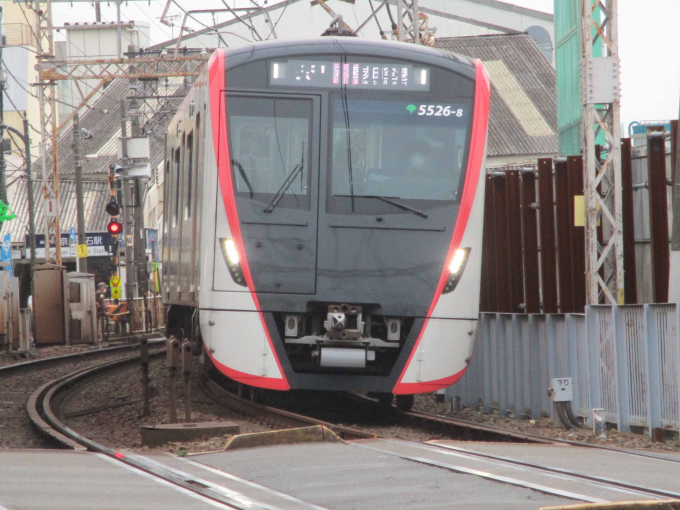 東京都交通局5500形電車 5526-8 京成立石駅 鉄道フォト・写真 by 総武本線沿線鉄道チャンネルさん | レイルラボ(RailLab)