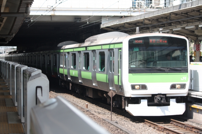 JR東日本E231系電車 クハE231-525 田町駅 (東京都) 鉄道フォト・写真 by フレッシュマリオさん | レイルラボ(RailLab)