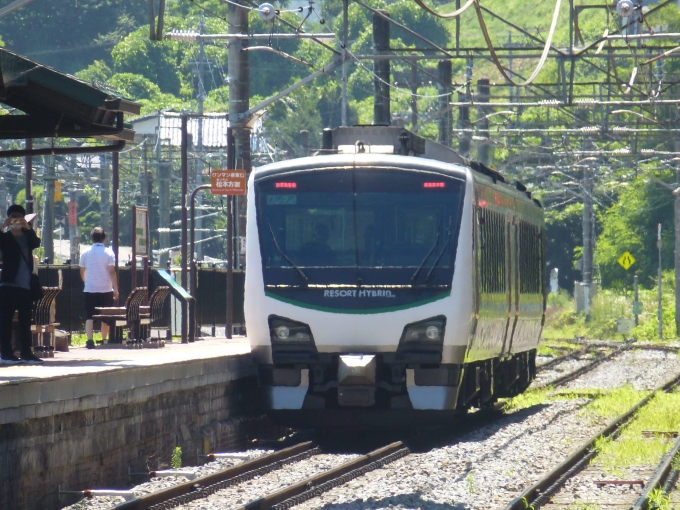JR東日本HB-E300系気動車 HB-E300系 姨捨駅 鉄道フォト・写真 by 急行「志賀」さん | レイルラボ(RailLab)