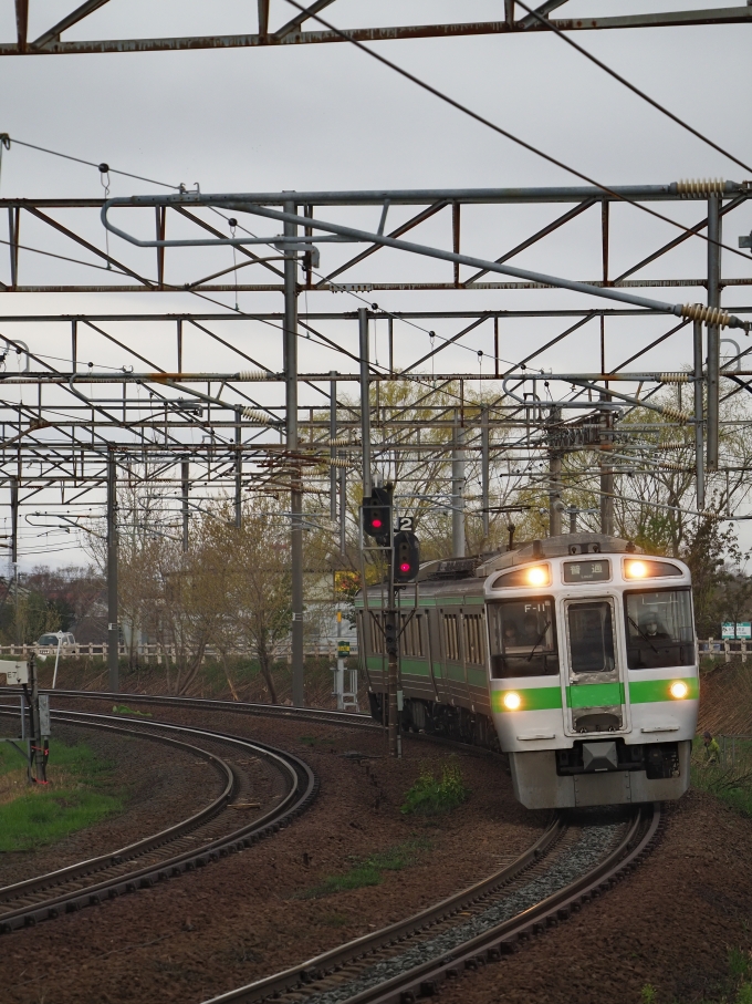 JR北海道721系電車 クハ721-11 江別駅 鉄道フォト・写真 by ここはどこ？さん | レイルラボ(RailLab)