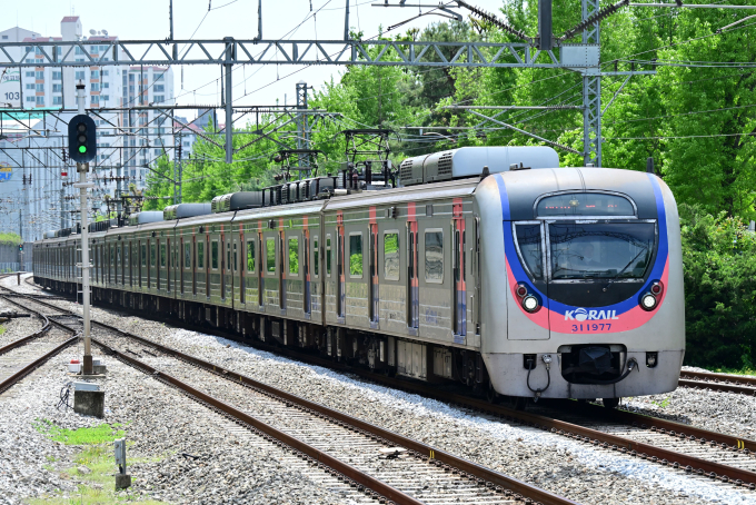 韓国鉄道公社 311000系 311977 道峰山駅 鉄道フォト・写真 by ポン太さん | レイルラボ(RailLab)