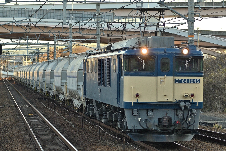 JR貨物 国鉄EF64形電気機関車 EF64 1045 南大高駅 鉄道フォト・写真(拡大) by マンボーグレイさん | レイルラボ(RailLab)