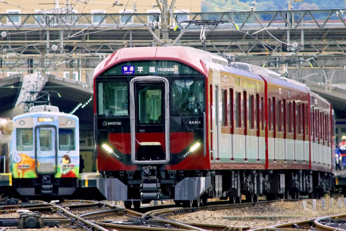 近畿日本鉄道 近鉄8A系電車 天理駅 (近鉄) 鉄道フォト・写真 by VISTAEXさん | レイルラボ(RailLab)