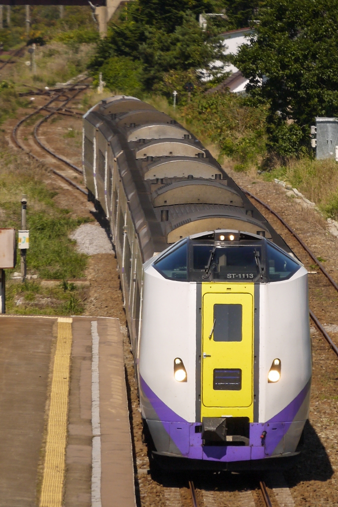 JR北海道キハ261系気動車 北斗 キロ261-1113 長万部駅 鉄道フォト・写真 by 仙かつさん | レイルラボ(RailLab)