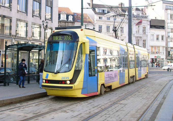 STIB 2039号車。 STEPHANIE 鉄道フォト・写真 by モニ3412さん | レイルラボ(RailLab)