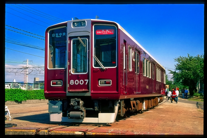 阪急電鉄 阪急8000系電車 8007号車 正雀駅 鉄道フォト・写真 by 丹波篠山さん | レイルラボ(RailLab)