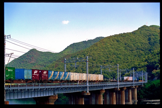 JR貨物 国鉄コキ50000形貨車 コキ52455 万富駅 鉄道フォト・写真 by 丹波篠山さん | レイルラボ(RailLab)