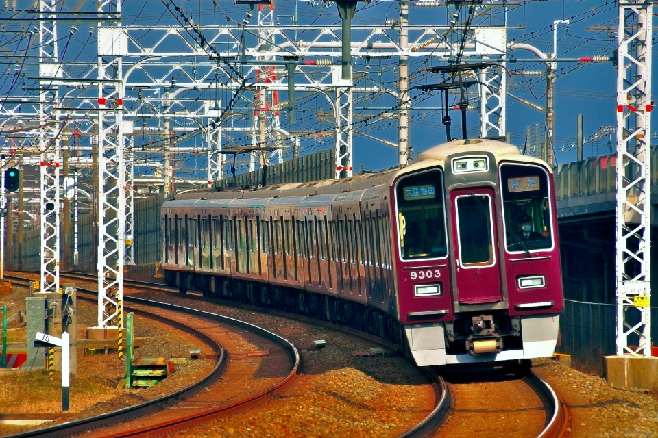 阪急電鉄 阪急9300系電車 9303 上牧駅 (大阪府) 鉄道フォト・写真(拡大) by 丹波篠山さん | レイルラボ(RailLab)