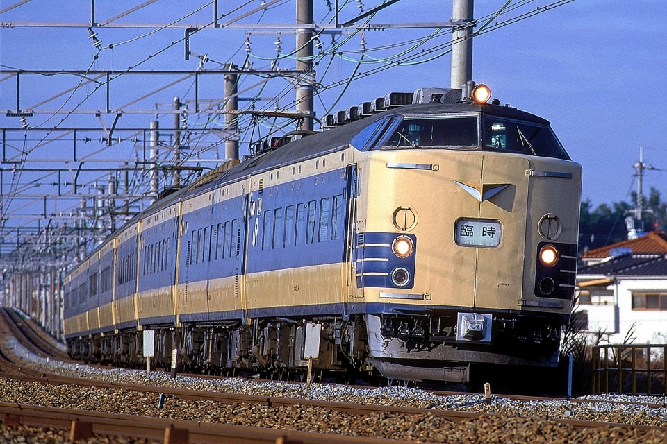 JR東日本 国鉄583系電車 クハネ583-4 高槻駅 鉄道フォト・写真(拡大) by 丹波篠山さん | レイルラボ(RailLab)