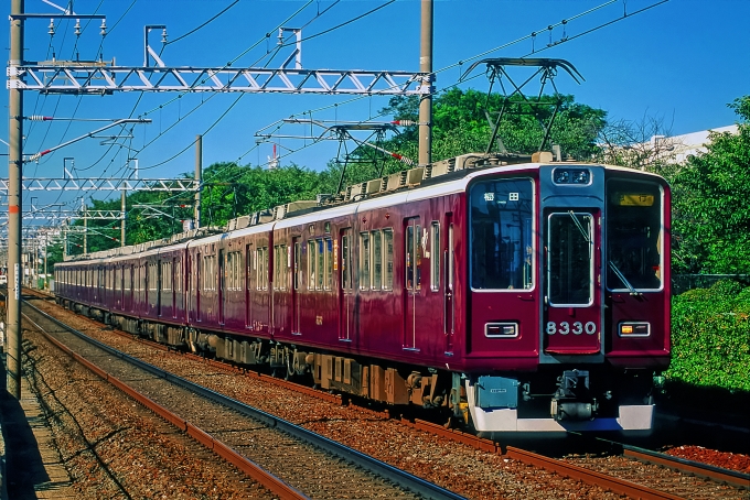 阪急電鉄 阪急8300系電車 8330 崇禅寺駅 鉄道フォト・写真 by 丹波篠山さん | レイルラボ(RailLab)