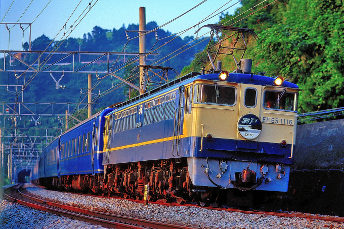 JR東日本 国鉄EF65形電気機関車 瀬戸 EF65 1116 根府川駅 鉄道フォト・写真 by 丹波篠山さん | レイルラボ(RailLab)