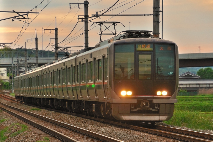 JR西日本321系電車 クモハ321-26 広野駅 (兵庫県) 鉄道フォト・写真 by 丹波篠山さん | レイルラボ(RailLab)