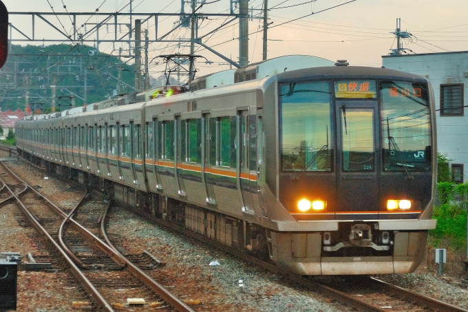 JR西日本321系電車 クモハ320-26 広野駅 (兵庫県) 鉄道フォト・写真 by 丹波篠山さん | レイルラボ(RailLab)