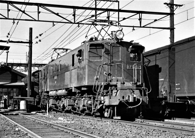 国鉄EF15形電気機関車 EF13 31 八王子駅 鉄道フォト・写真 by 鉄道のお爺さんさん | レイルラボ(RailLab)