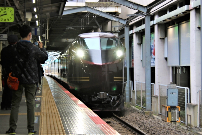 JR東日本E655系電車 クロE654-101 柏駅 鉄道フォト・写真 by 鉄道のお爺さんさん | レイルラボ(RailLab)