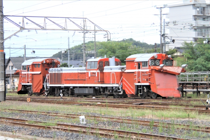 JR西日本 国鉄DE15形ディーゼル機関車 DE15 2520 後藤総合車両所 鉄道フォト・写真 by 鉄道のお爺さんさん | レイルラボ ...