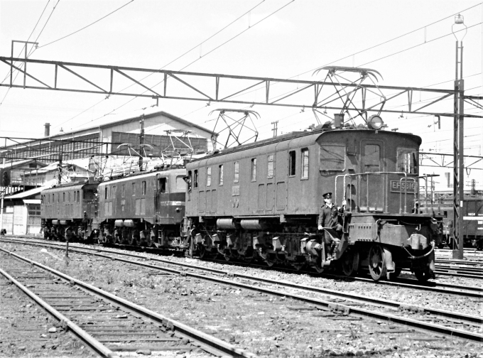 国鉄EF58形電気機関車 EF53 16+EF58 119+EF53 17 東京機関区 鉄道フォト・写真 by 鉄道のお爺さんさん | レイルラボ(RailLab)