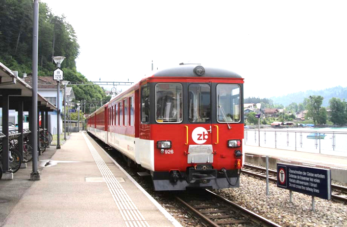 スイス ツェントラル鉄道 ABt 926型客車 926 ブリエンツ駅 鉄道フォト・写真 by 鉄道のお爺さんさん | レイルラボ(RailLab)