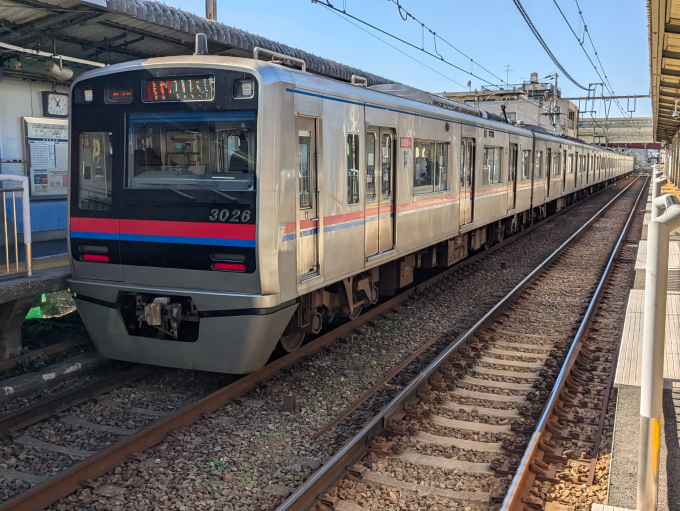 京成電鉄 京成3000形電車 3026-8 穴守稲荷駅 鉄道フォト・写真 by Tsurugi2999さん | レイルラボ(RailLab)